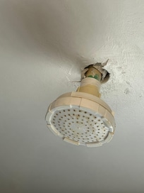 O que é esse chuveiro? Hostel ?