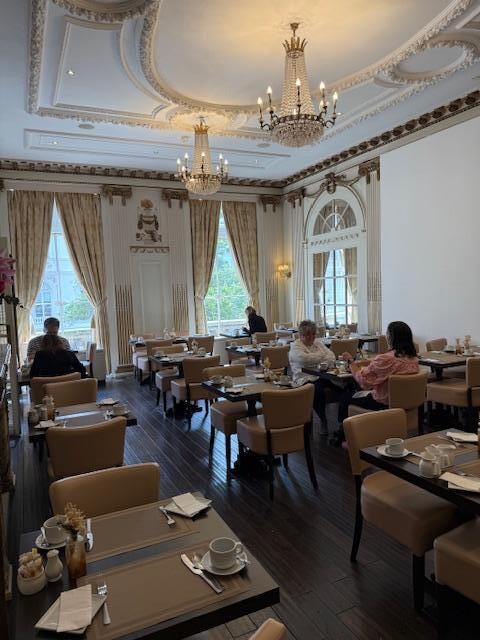 Breakfast restaurant