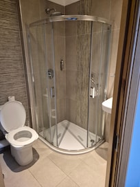 Ensuite bathroom