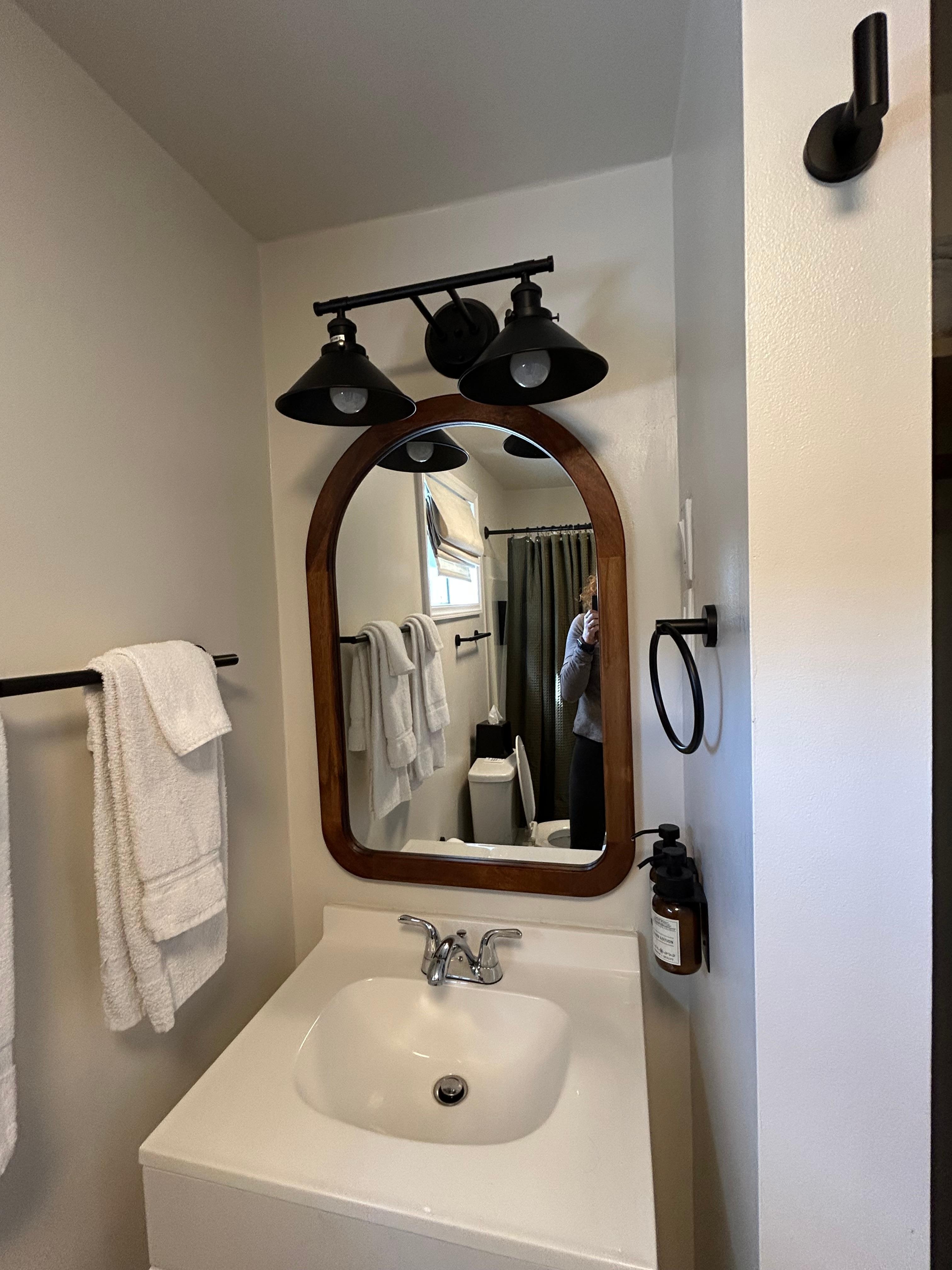 Bathroom vanity