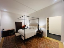 Junior suite with a king size bed