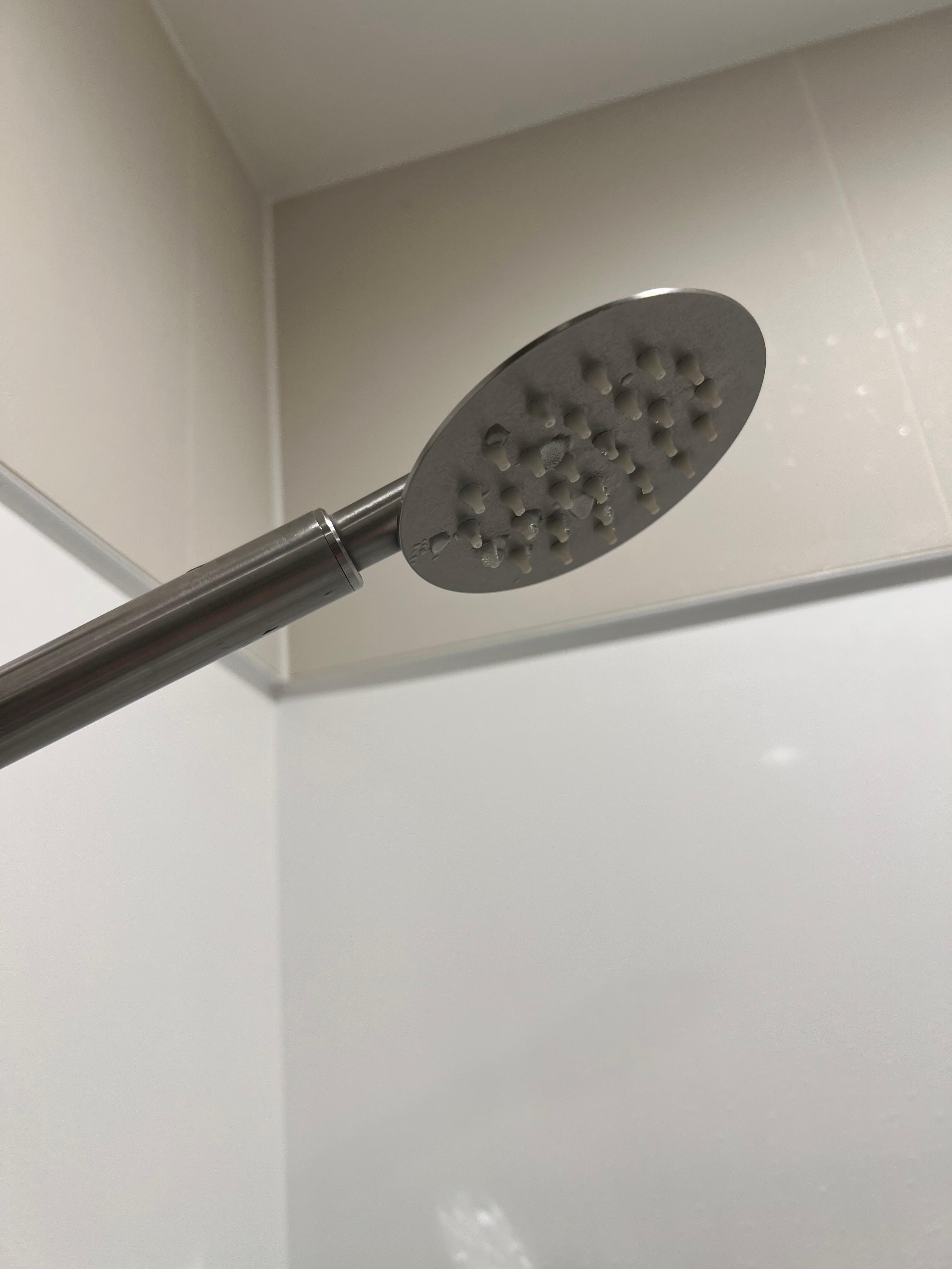 This shower head really puts out the pressure. An absolute pleasure of a showering experience. 