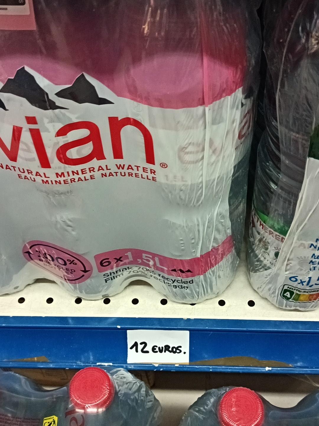 Supérette de l'hôtel hors de prix pour certains articles 