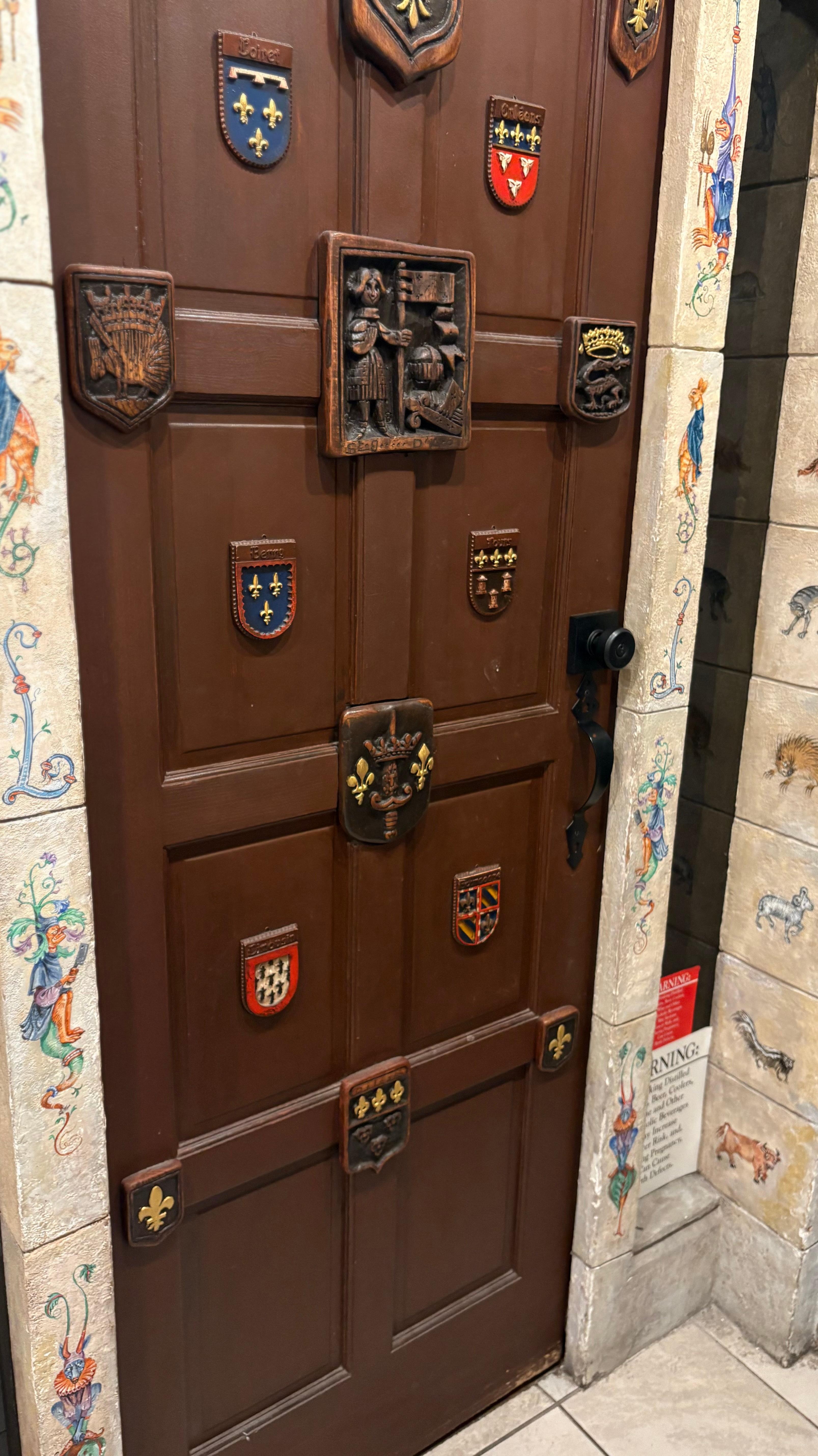 Puerta de acceso a salón de desayuno