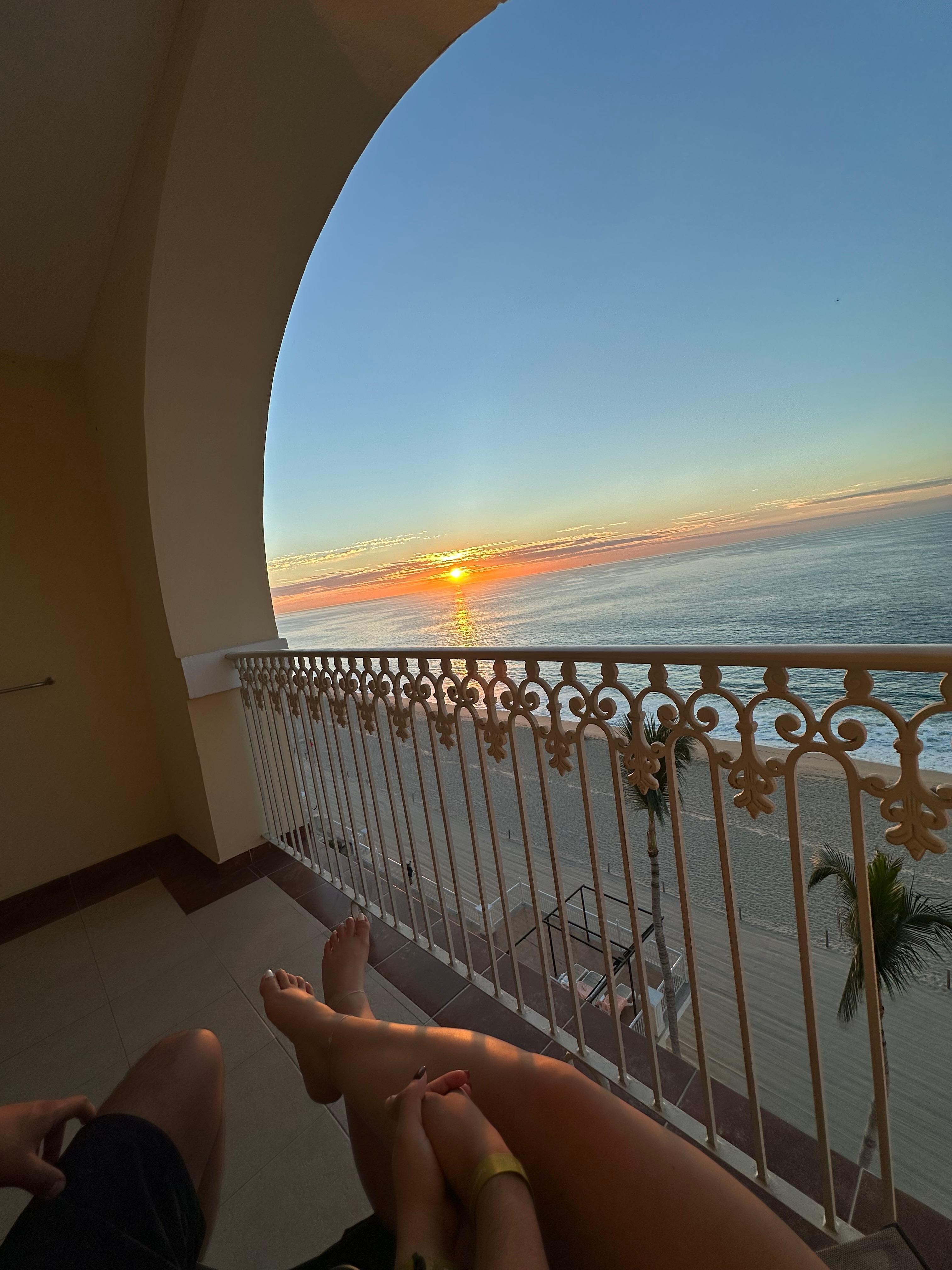 4th floor balcony ocean view suite