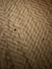 comforter had holes in it