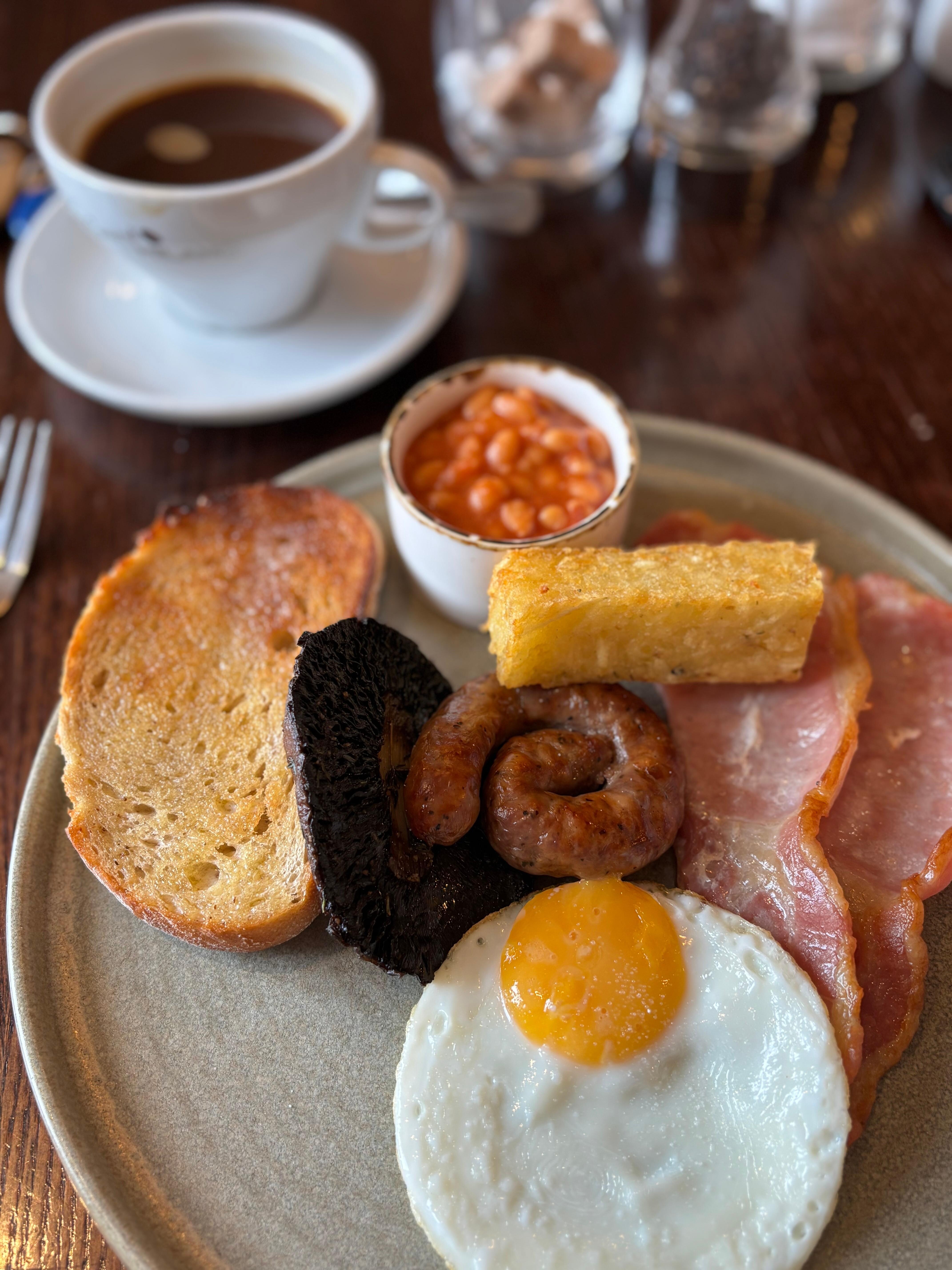Full English (minus tomato and black pudding)