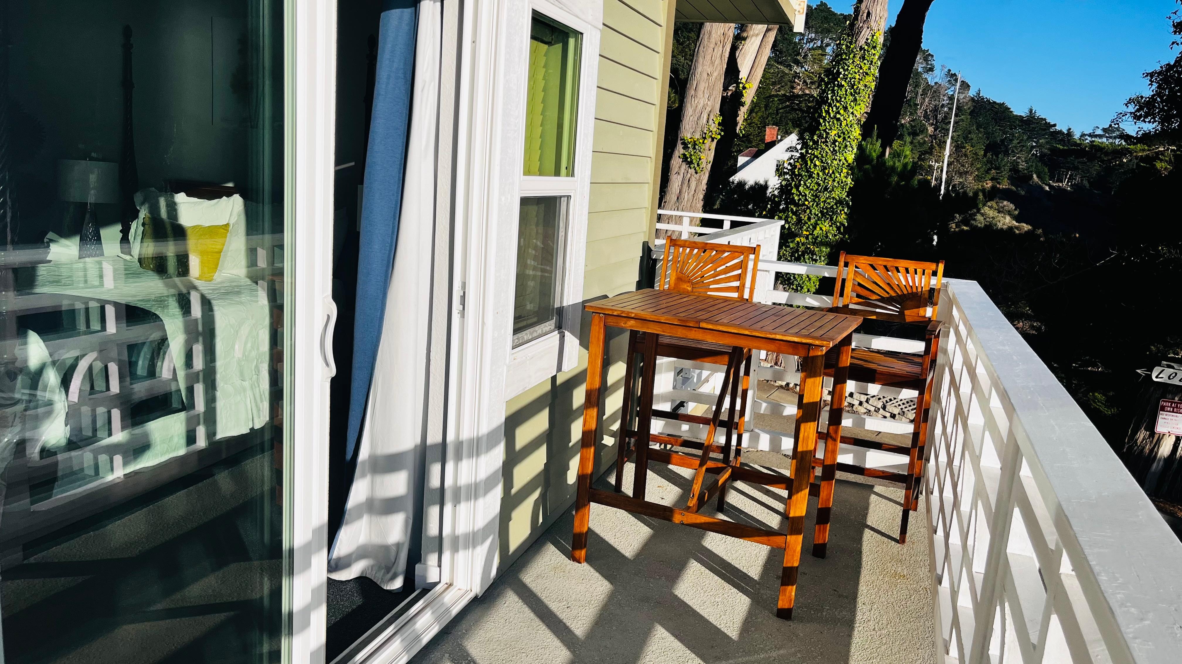 Eating while watching the ocean was nice 