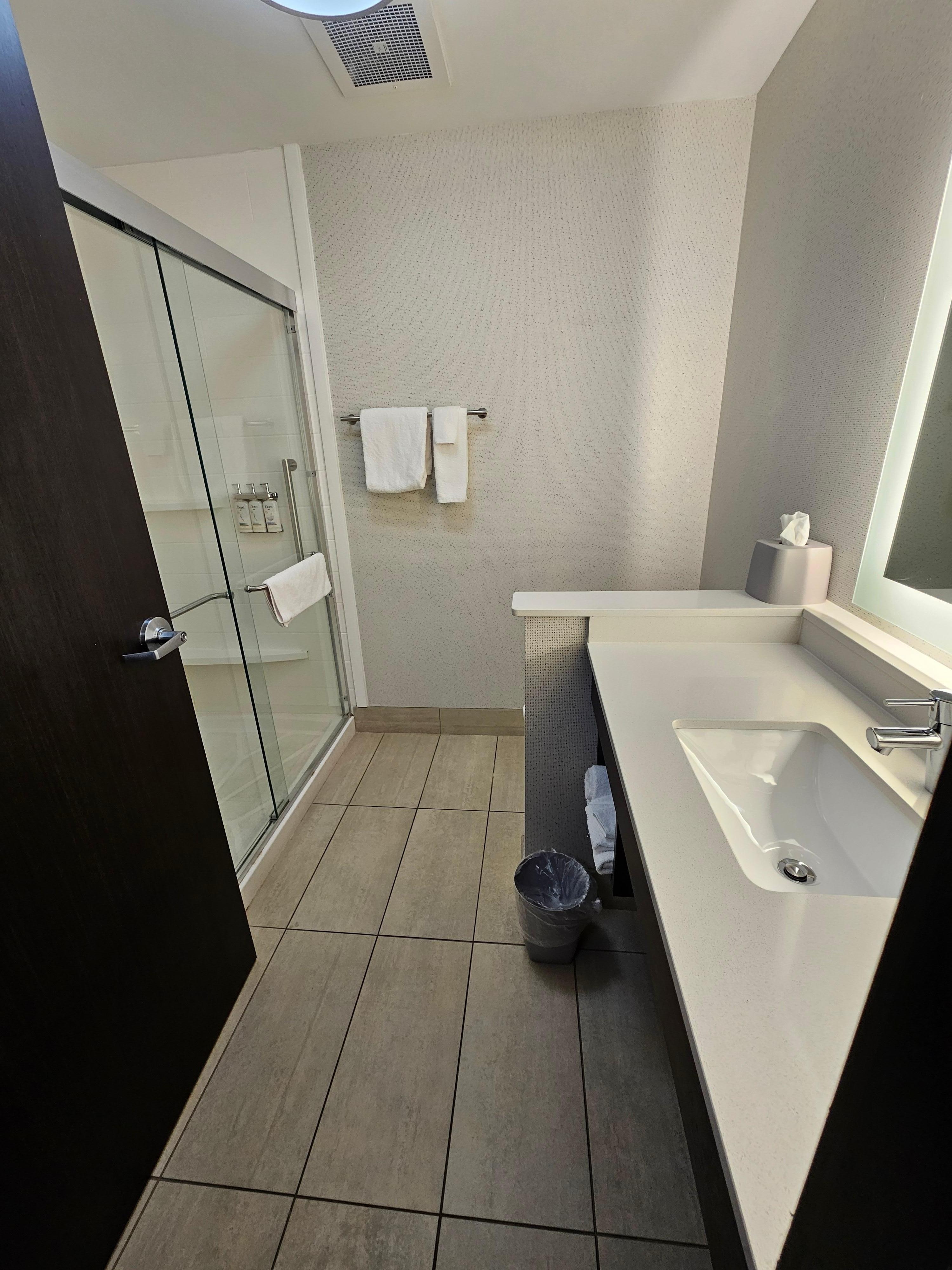 Was hoping for tub but no worries