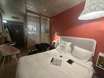 Room-disheveled!