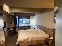 ベッドと仕事机