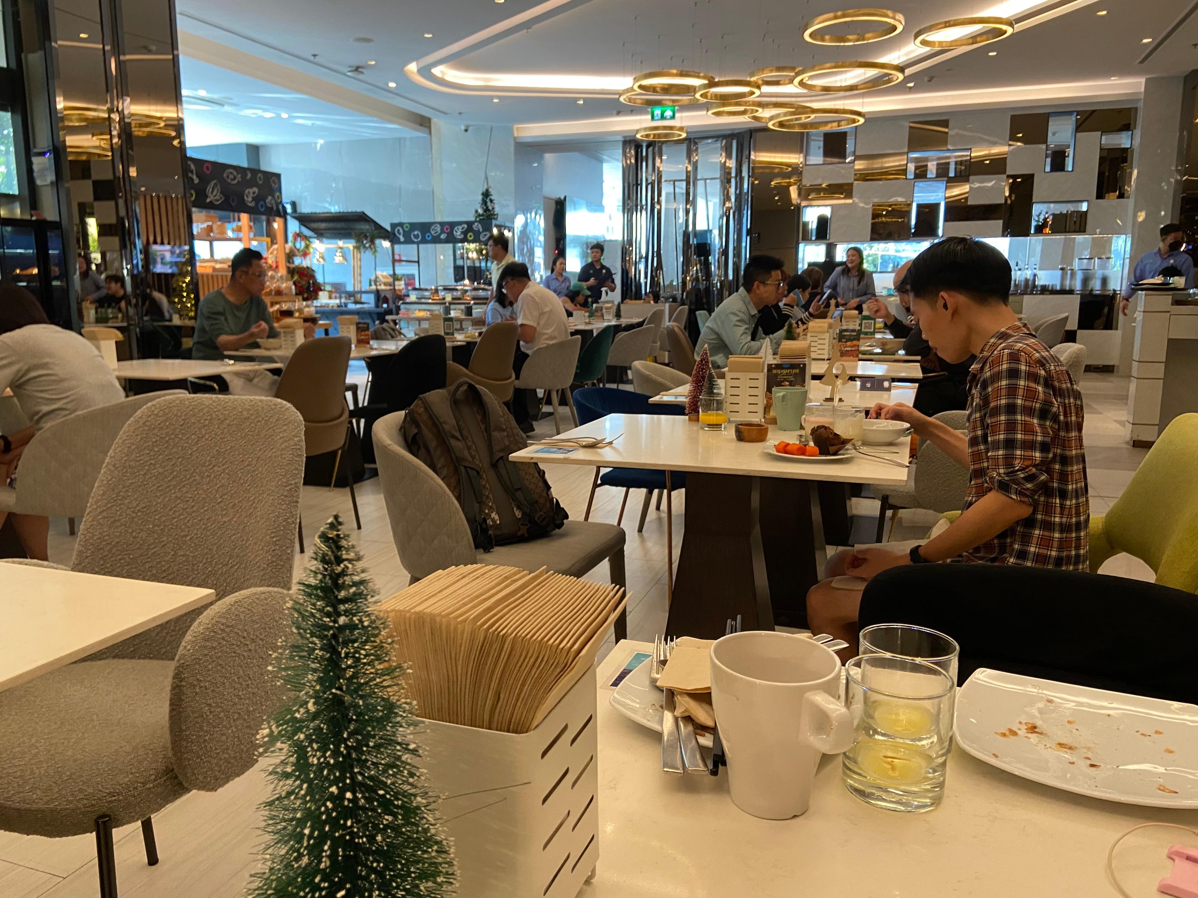 酒店1樓的自助早餐