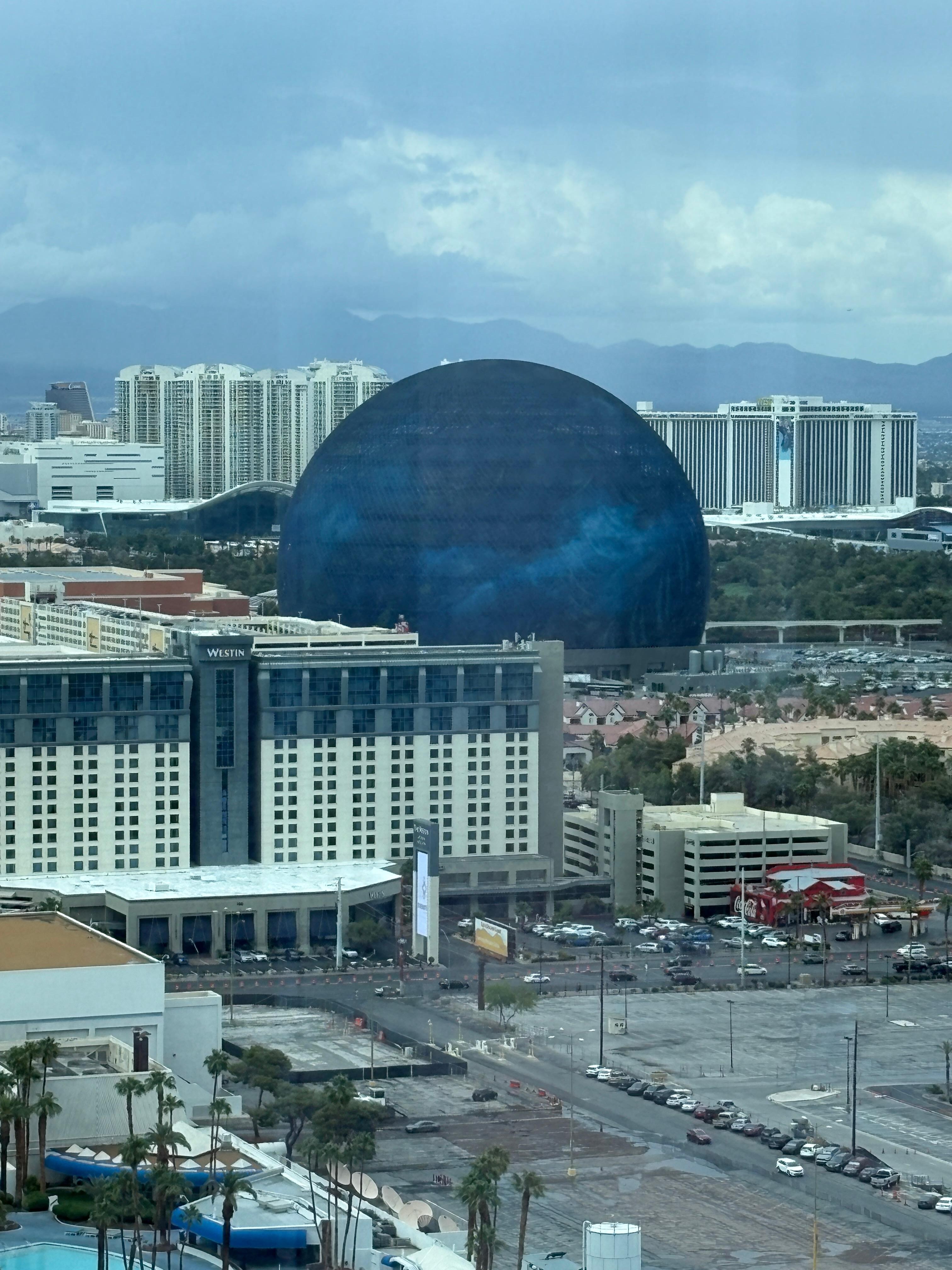 some night light polution from the sphere, nevertheless awesome