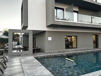 Fasaden, helt nybyggt