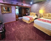 Very beautiful, colors are amazing, the walls sparkle!!!