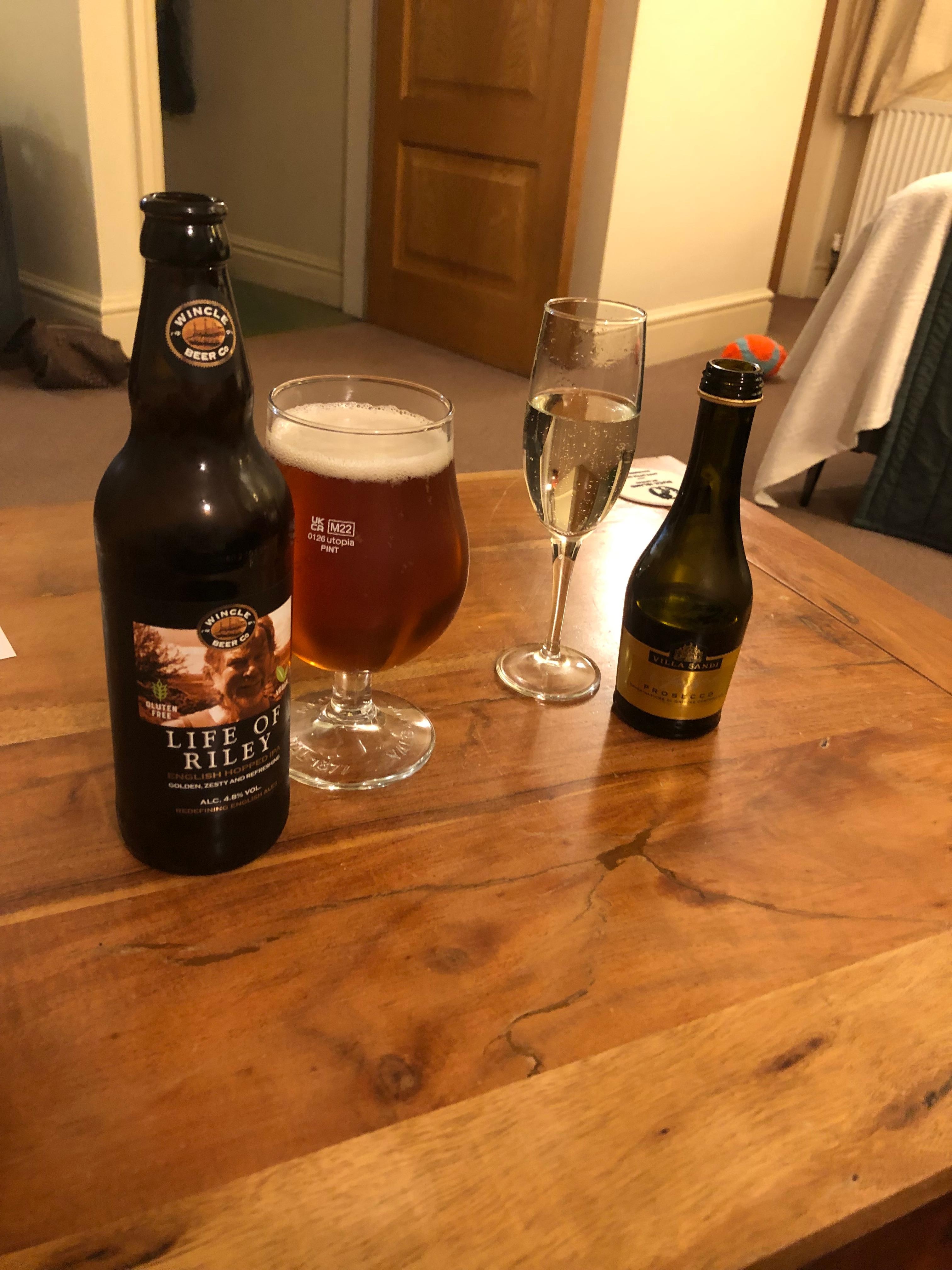 Complimentary arrival drinks ready for us in the fridge.