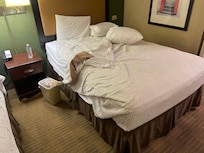 Previous guest trash during check in