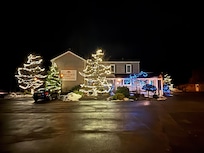 Front of Inn and parking lot