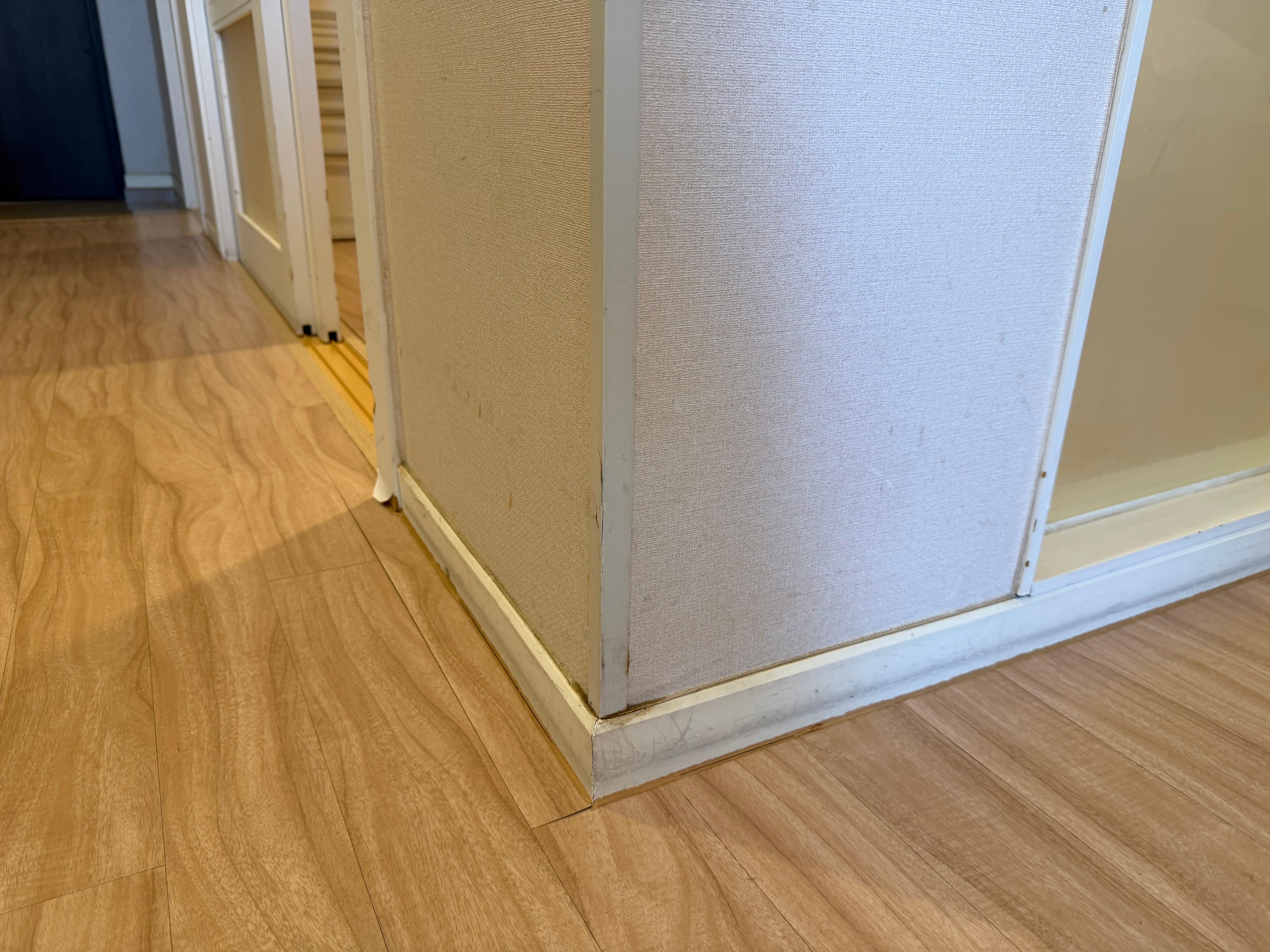 노후된 시설(실내)