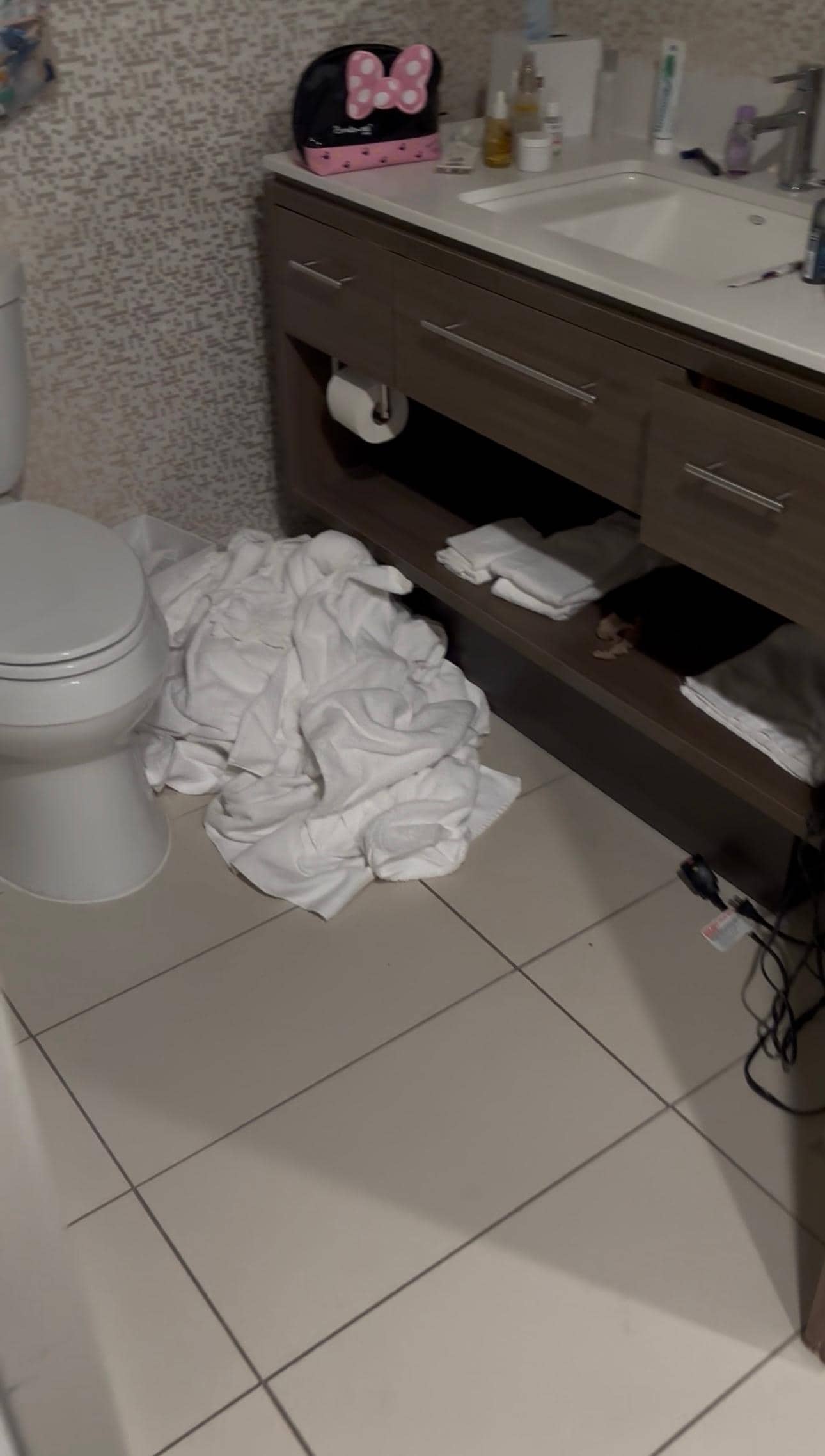 Towls pile up , due to no house keeping 