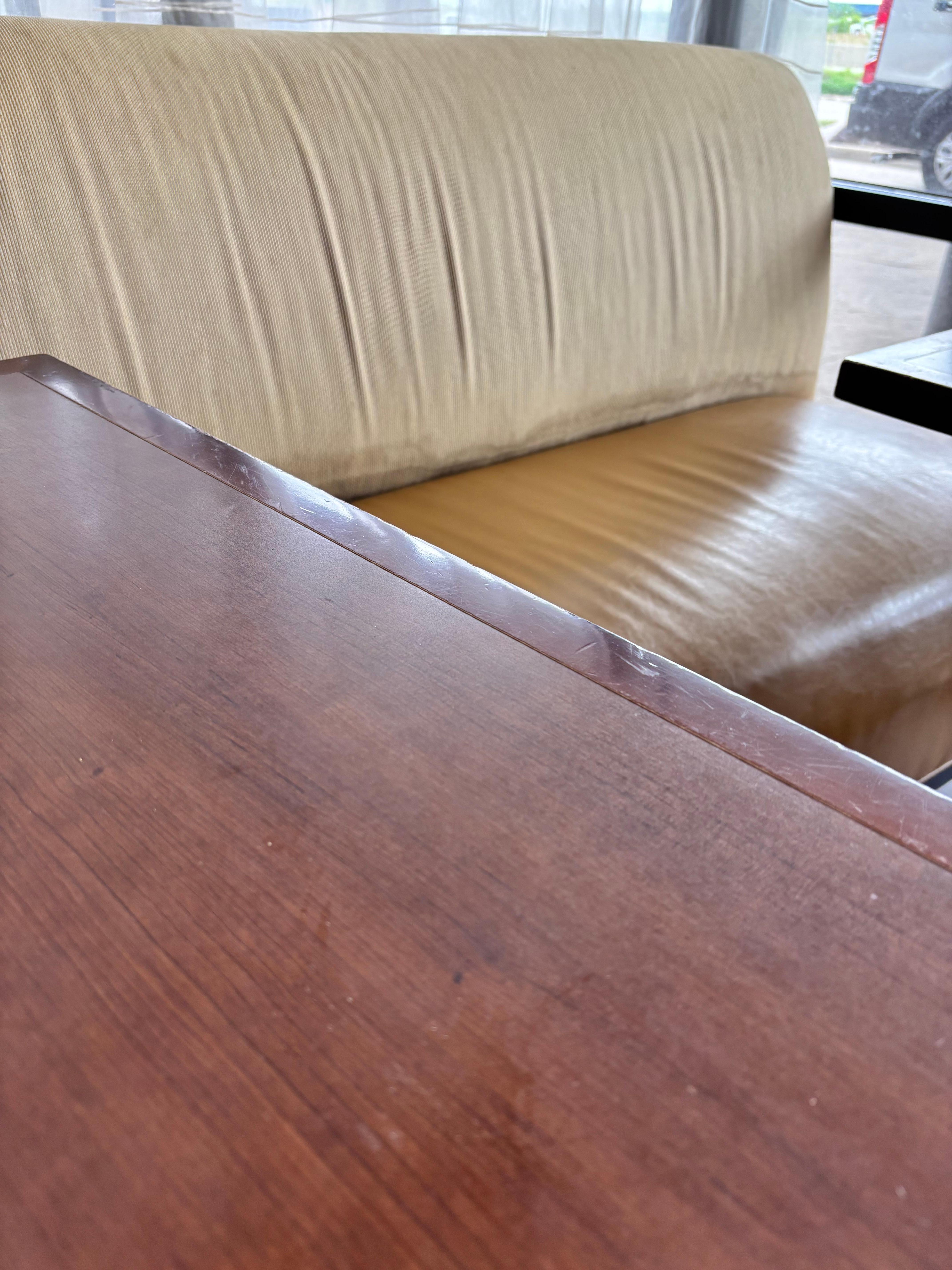 Would you want to sit in this stained booth to eat breakfast? The breakfast that serves green bananas. 