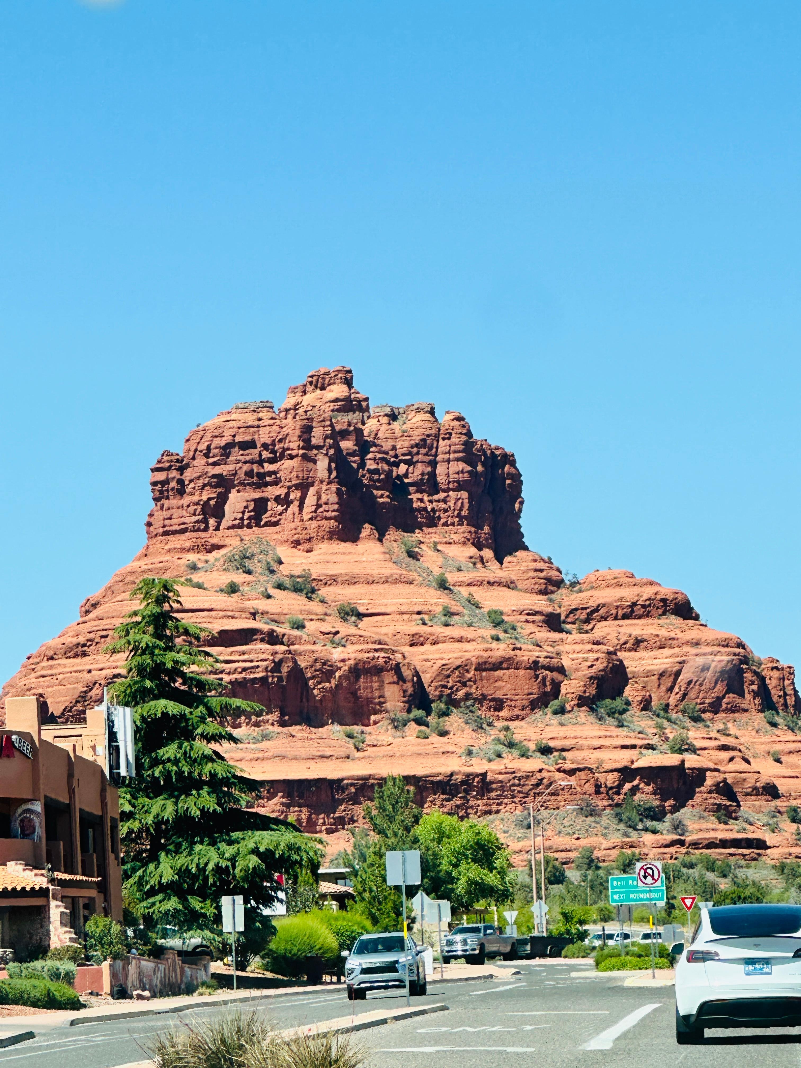 Are you right outside of our hotel room and the hotel was it within walking distance to hike the Bell rock area