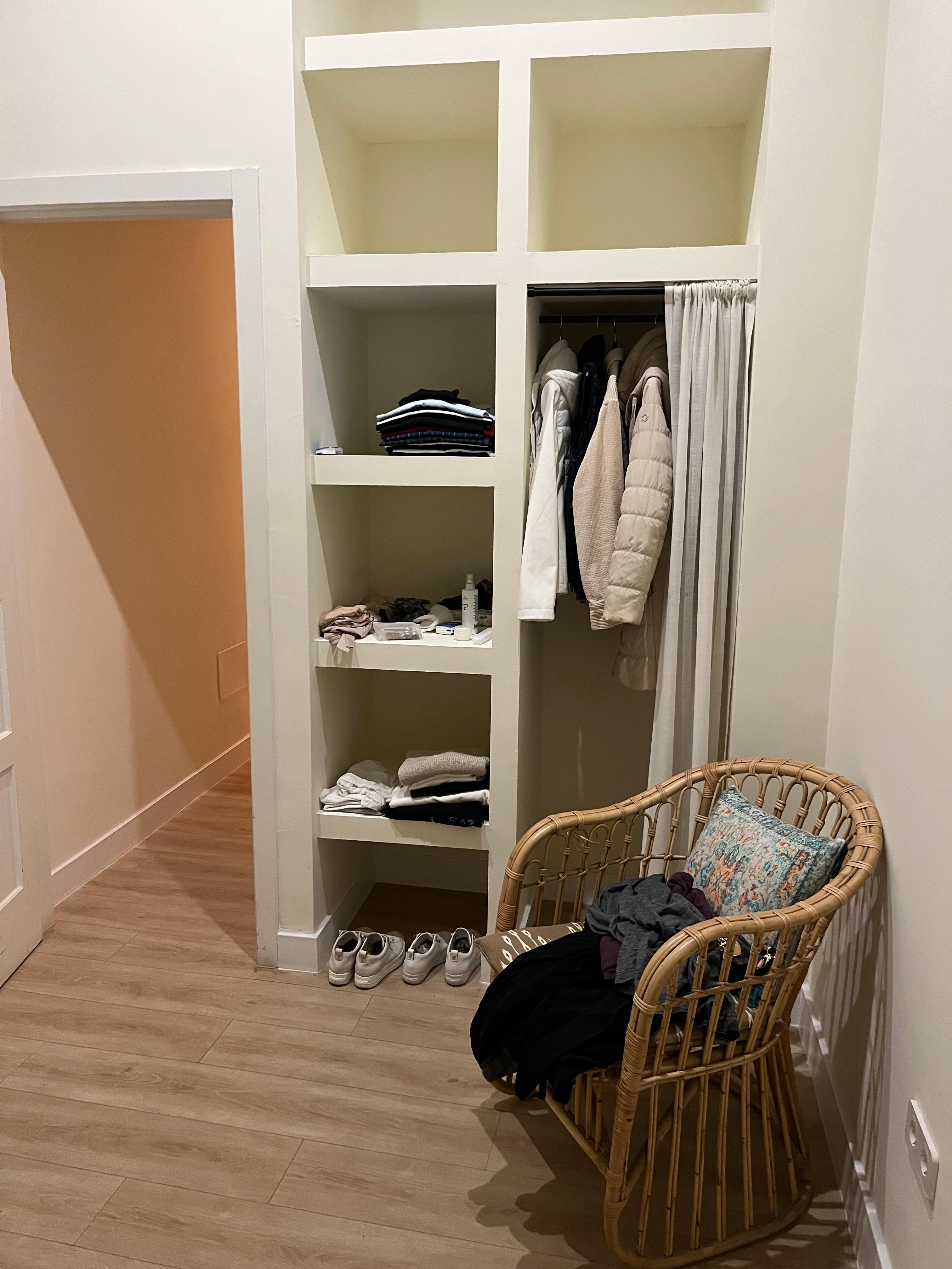 „Kleiderschrank „