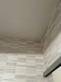 Araignées au plafond, propreté ?