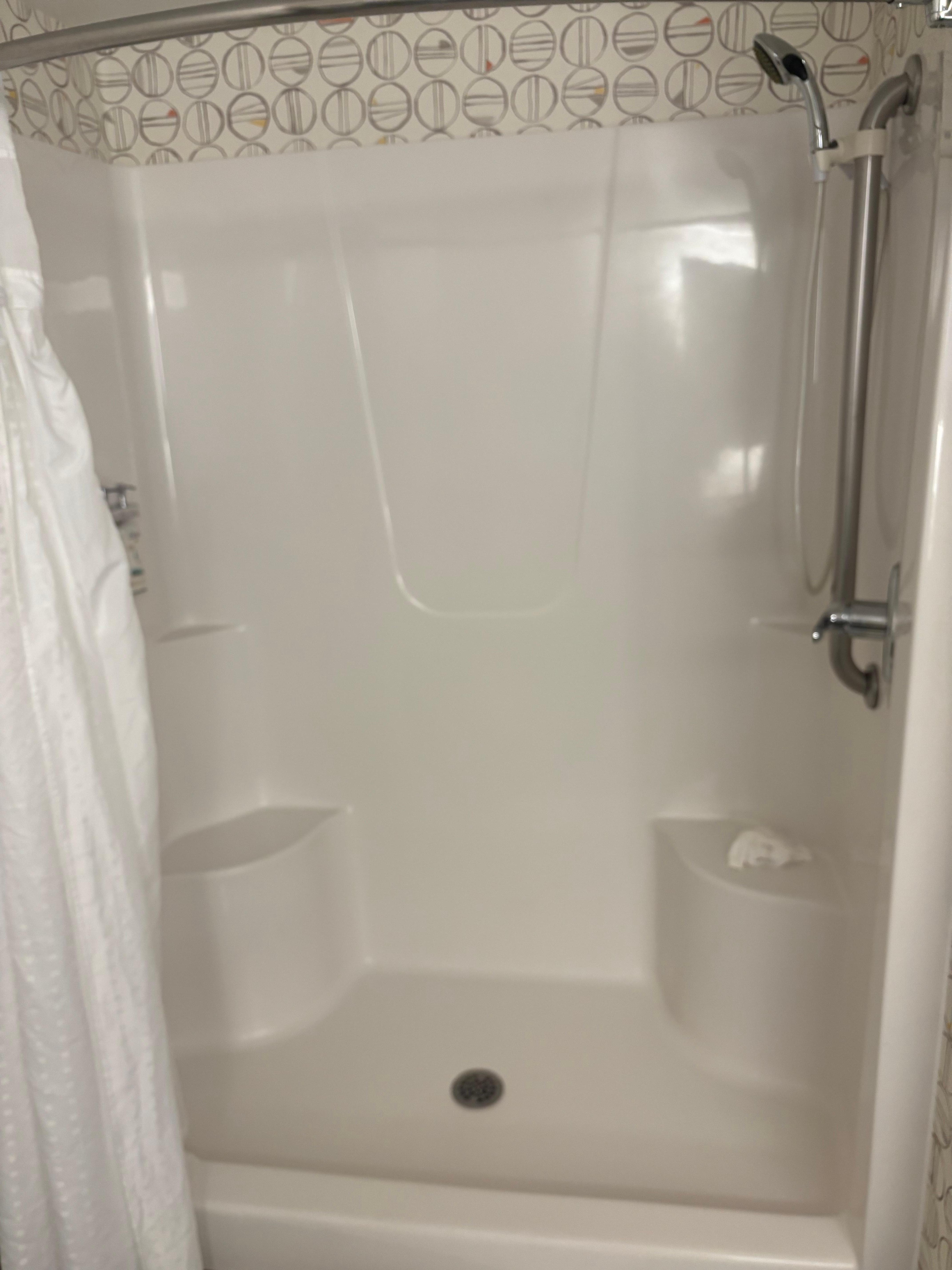 Note seats without a safety bar 