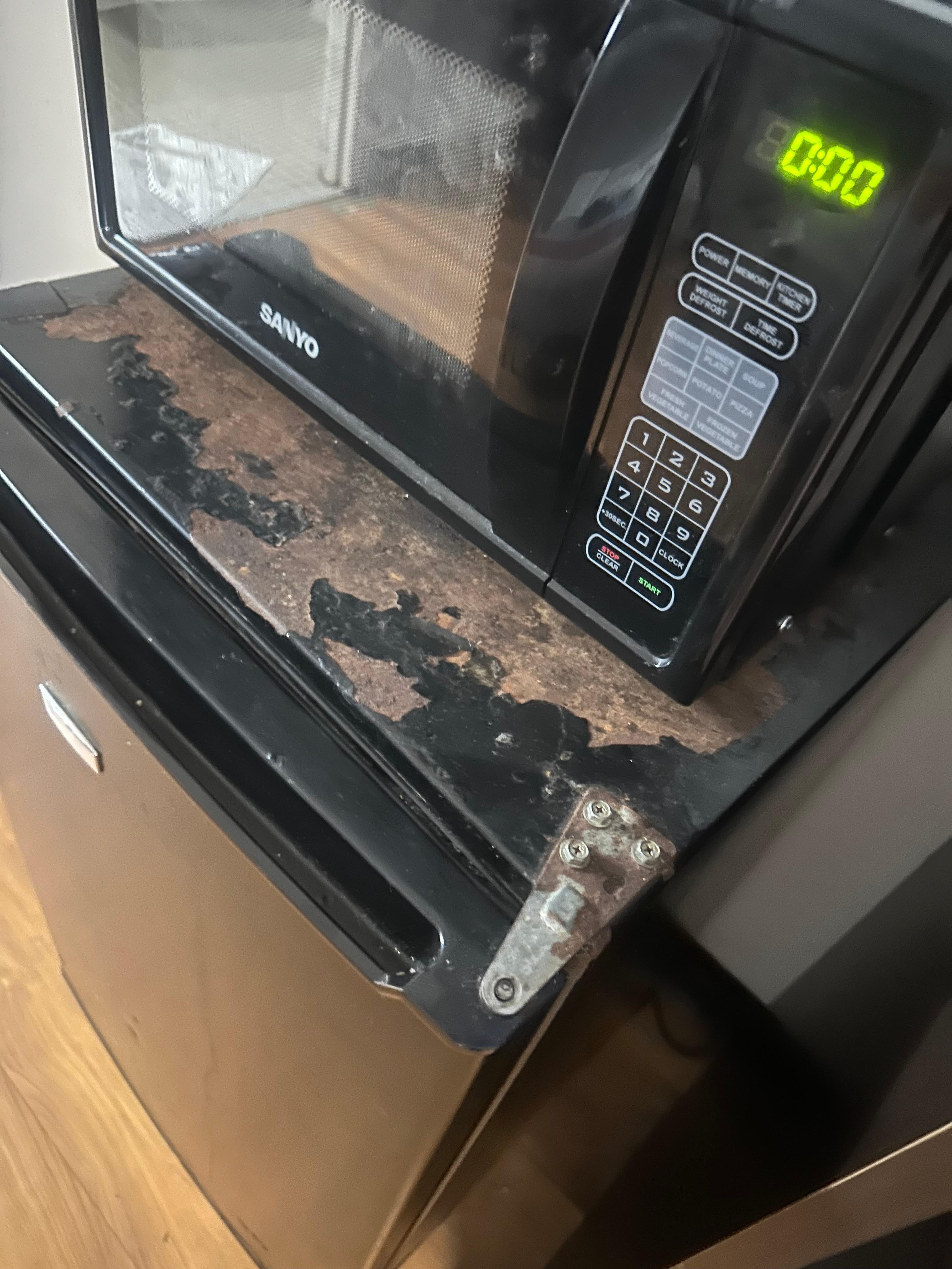 Rusted appliances, get a tetnis shot. 