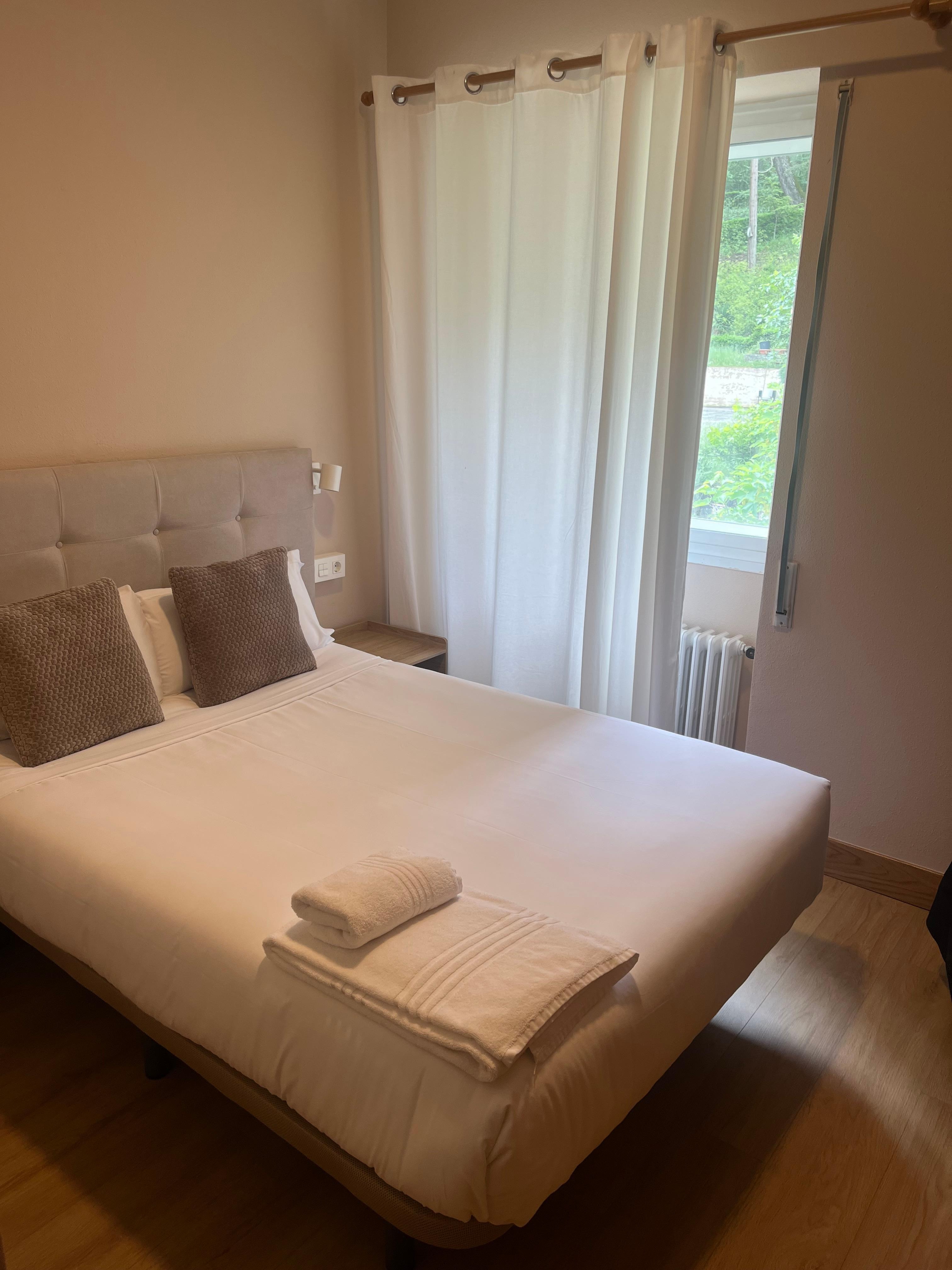 Standard twin room (very comfortable bed)