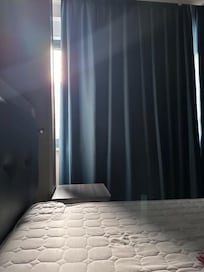 Curtain doesn't close