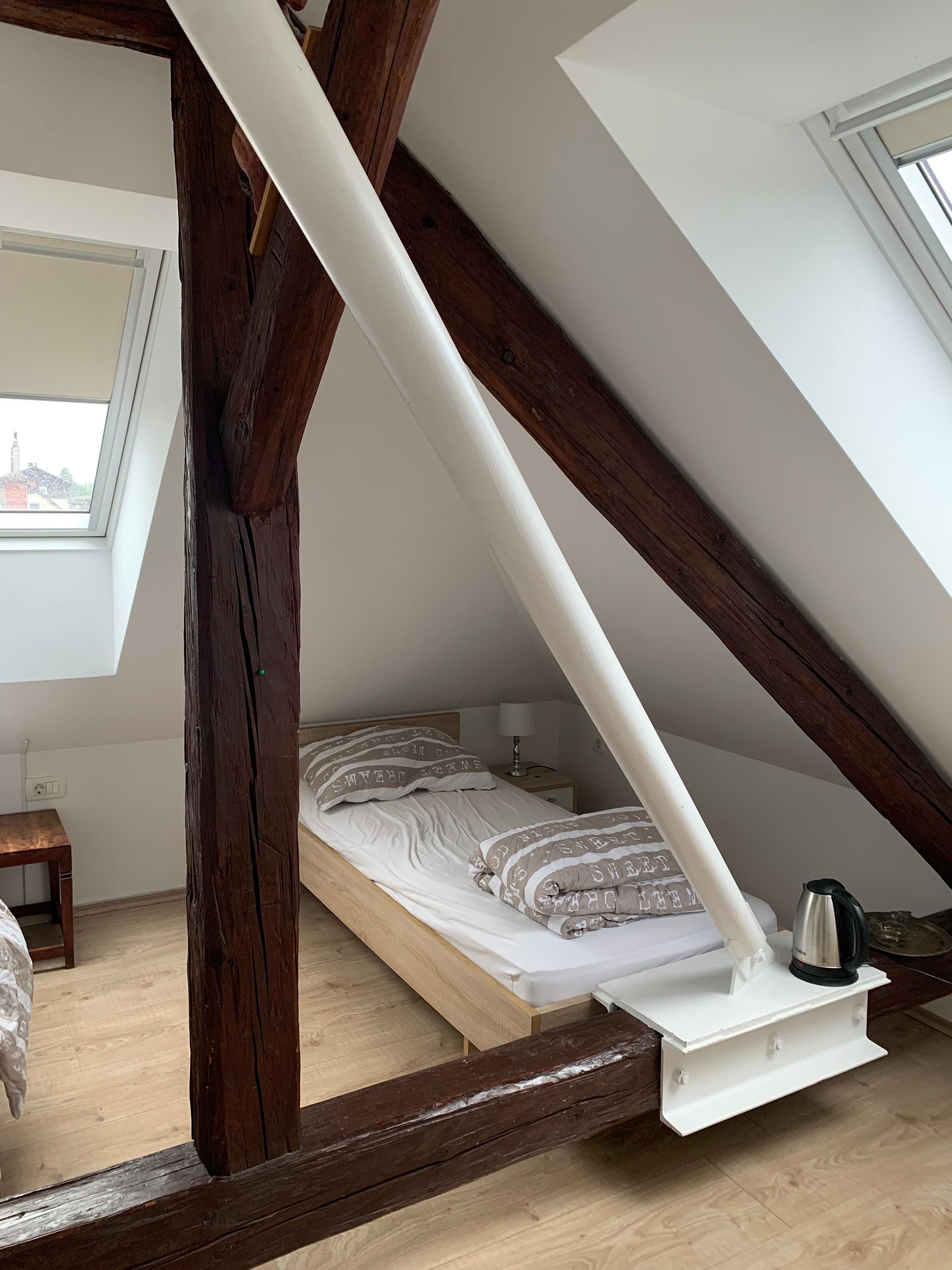 What the room picture doesn’t show
