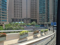 Path to bus