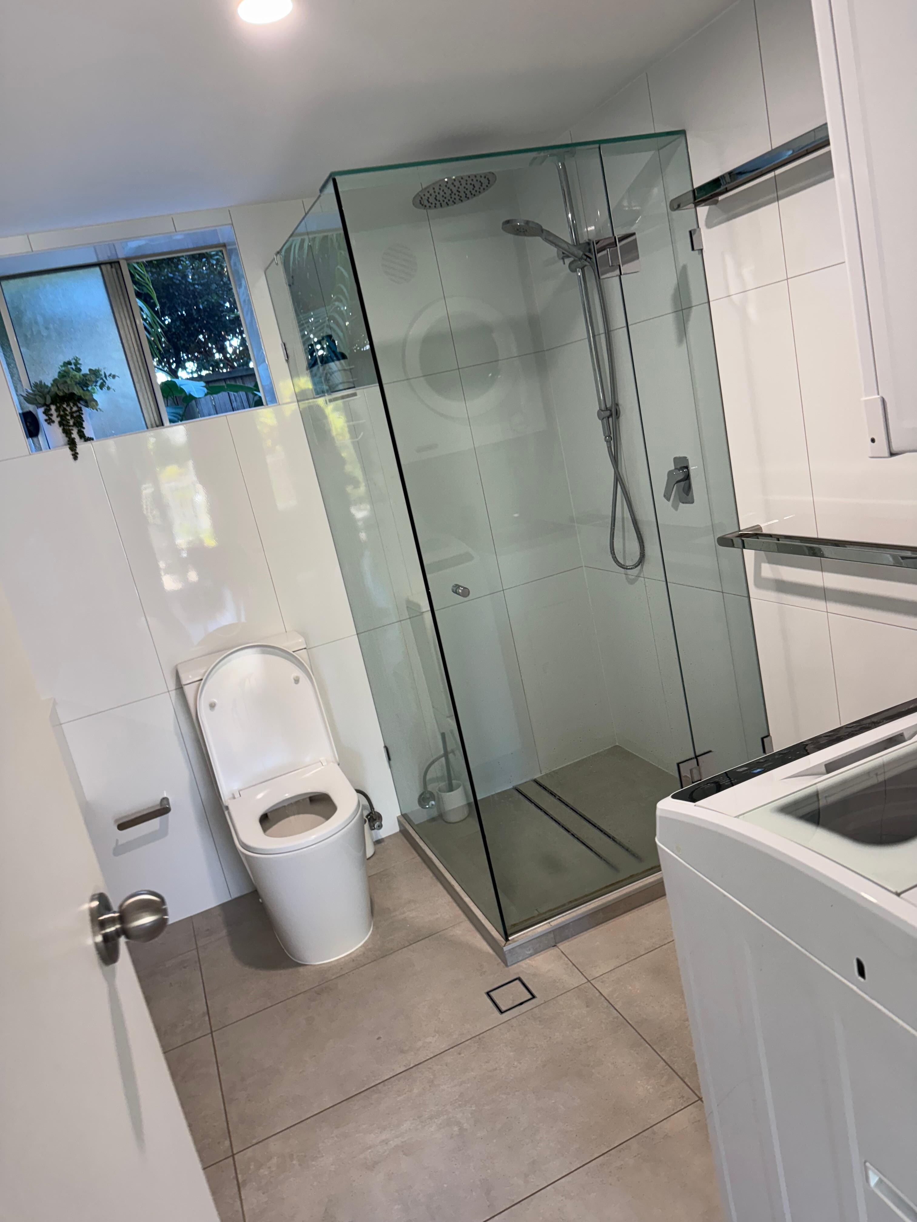 Bathroom & laundry