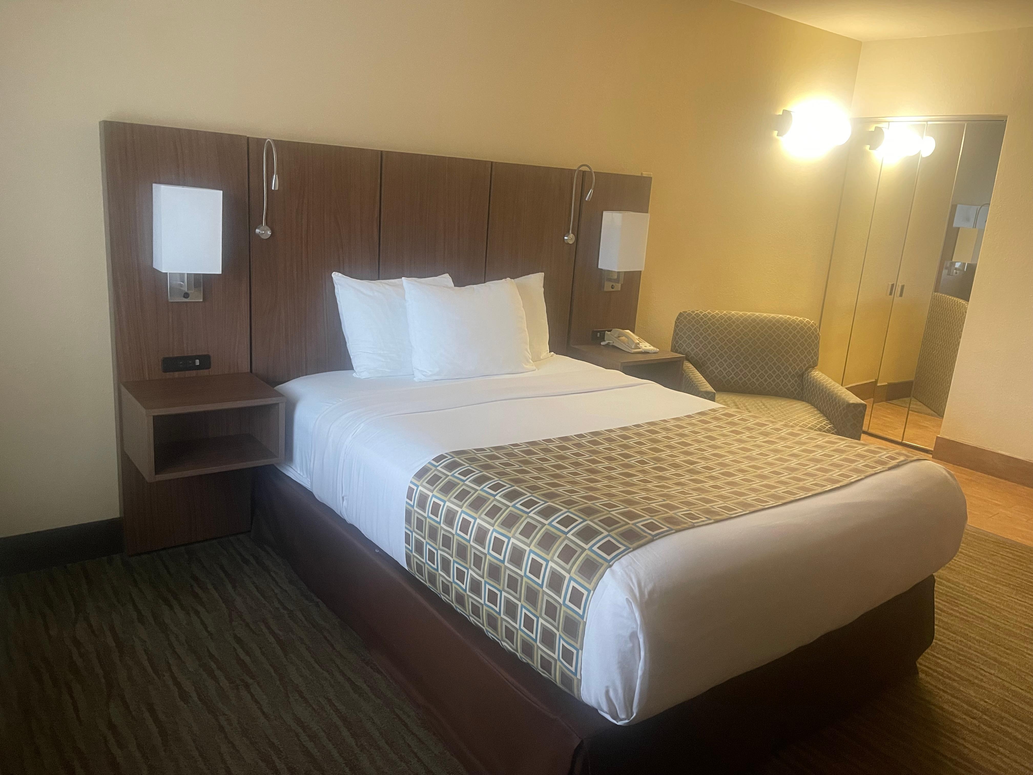 King bed, seemed like Queen