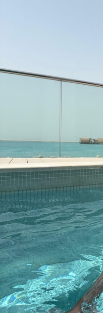 Bord de piscine