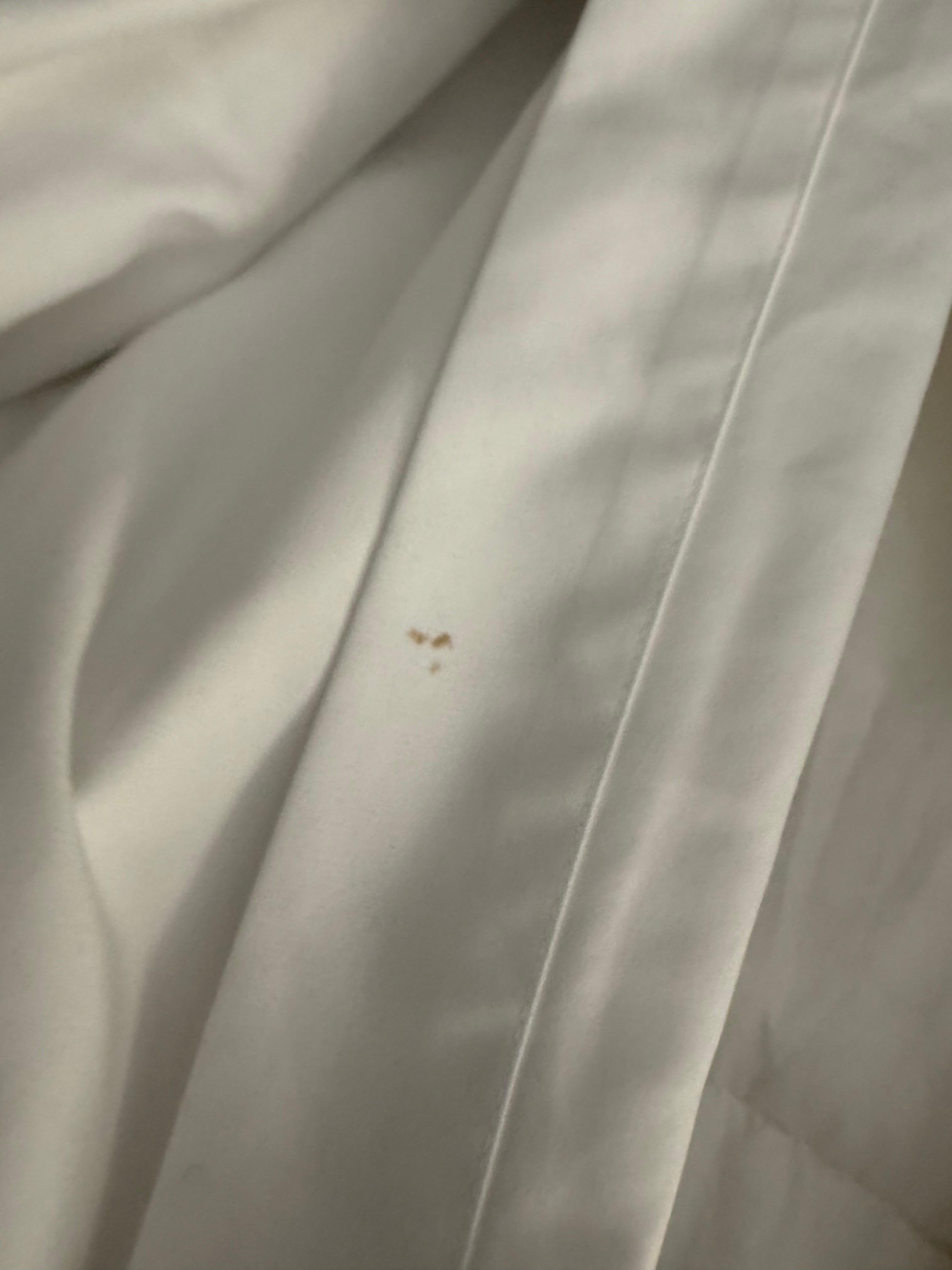 Looks like sheets were not changed good thing I had my own sheets 