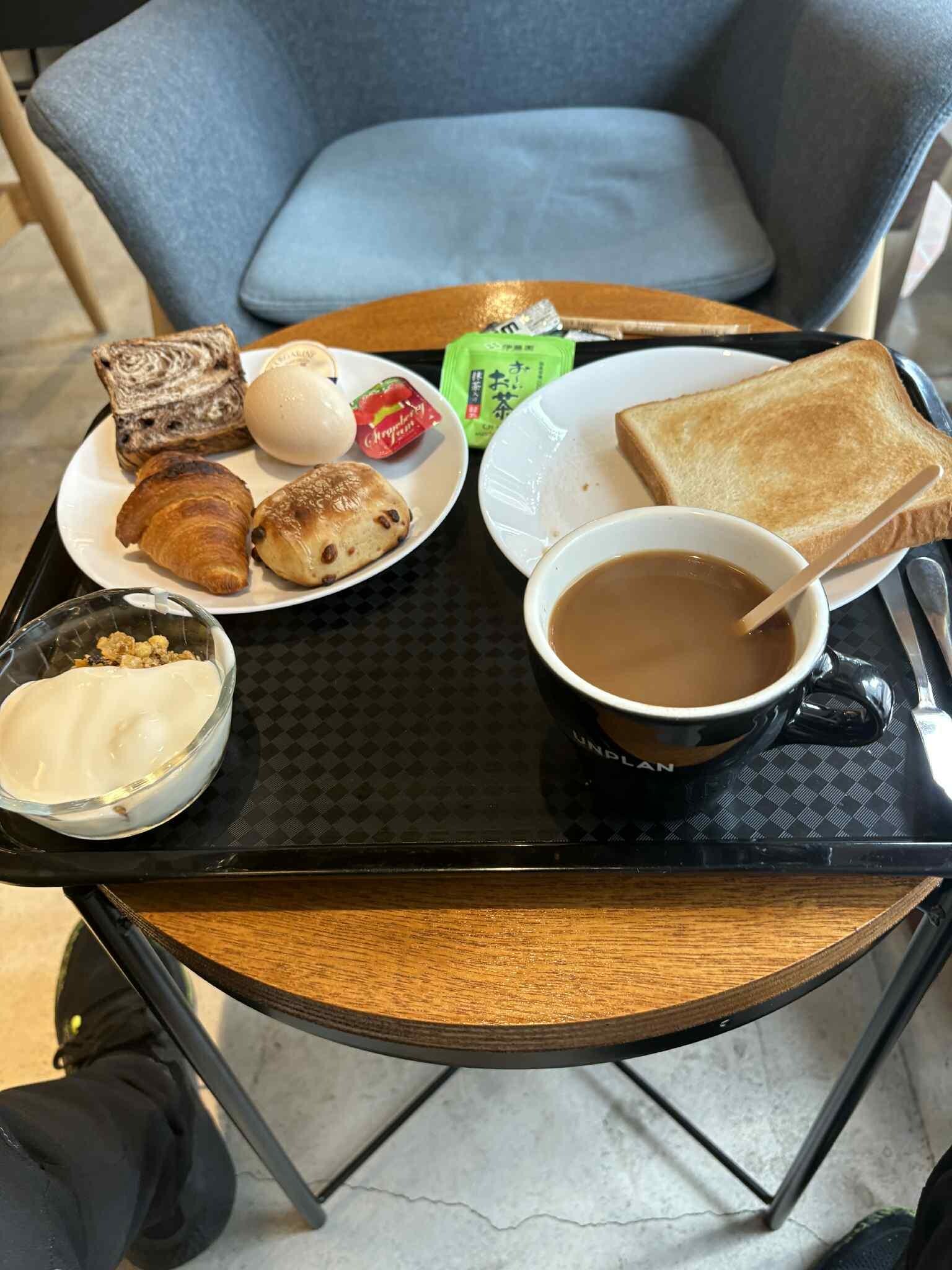 朝食