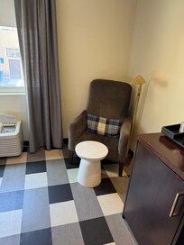 Poltrona e luminárias