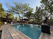 Salt Water Infinity pool