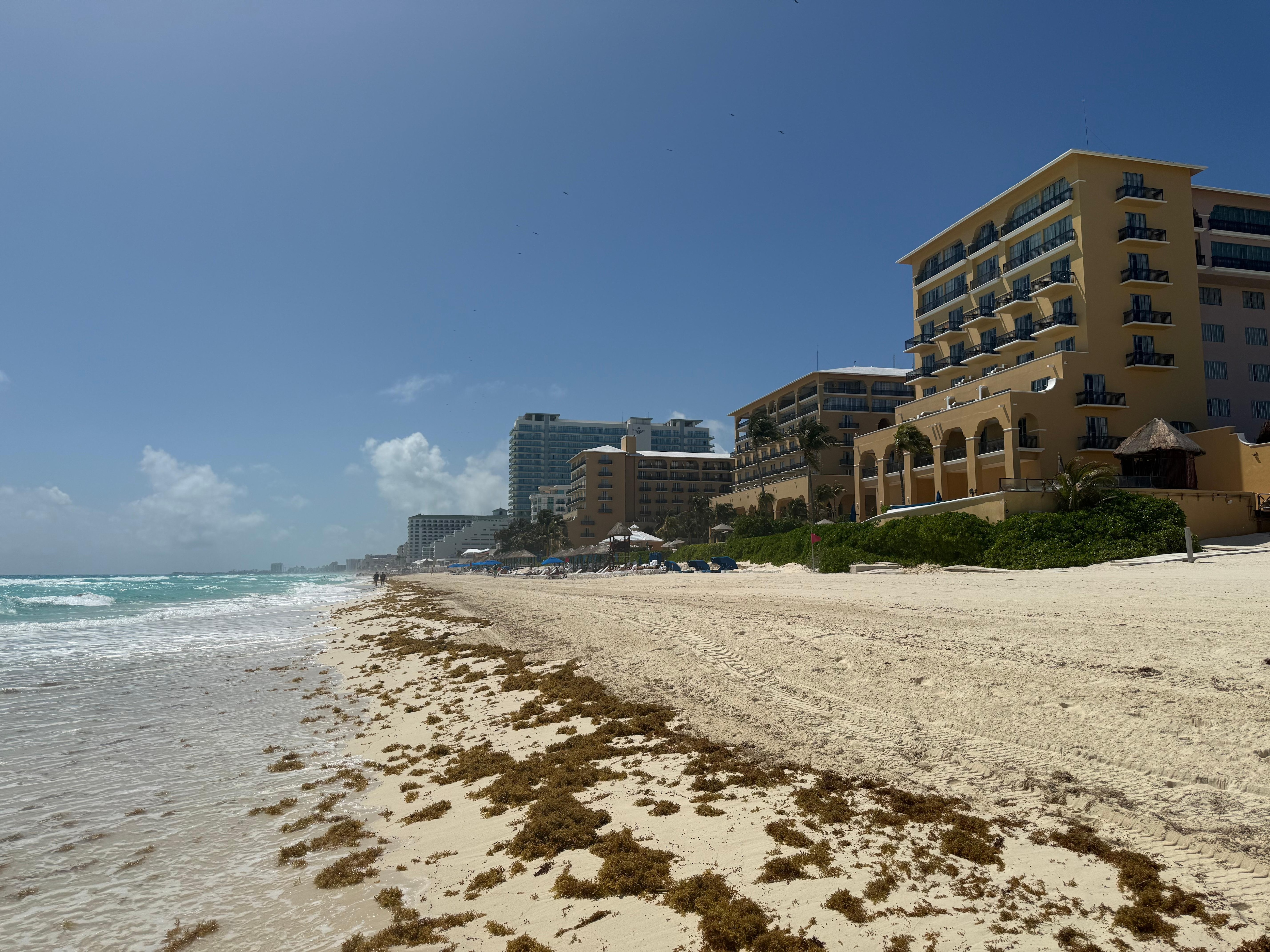 Vista do hotel,  da praia