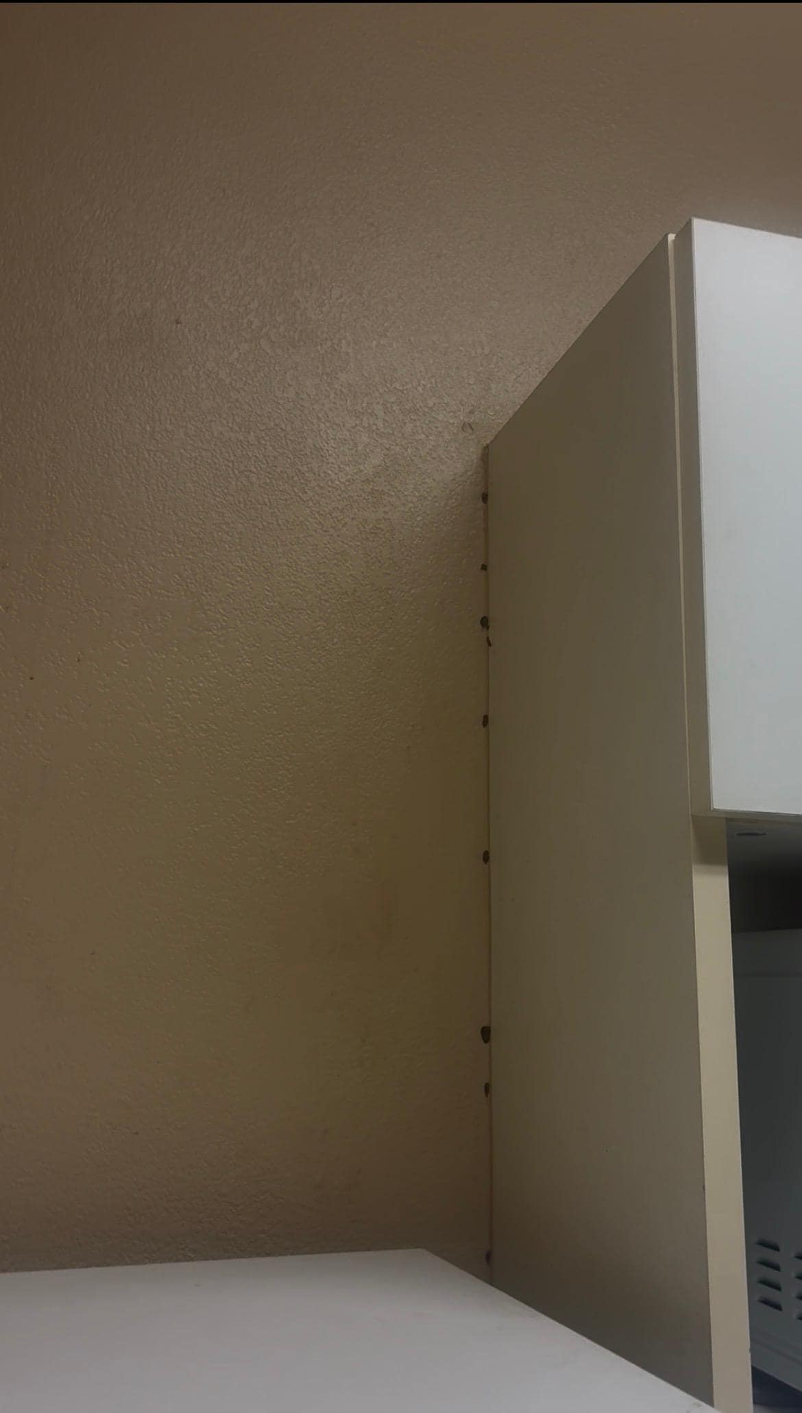 Roach Gel EVERYWHERE!!!