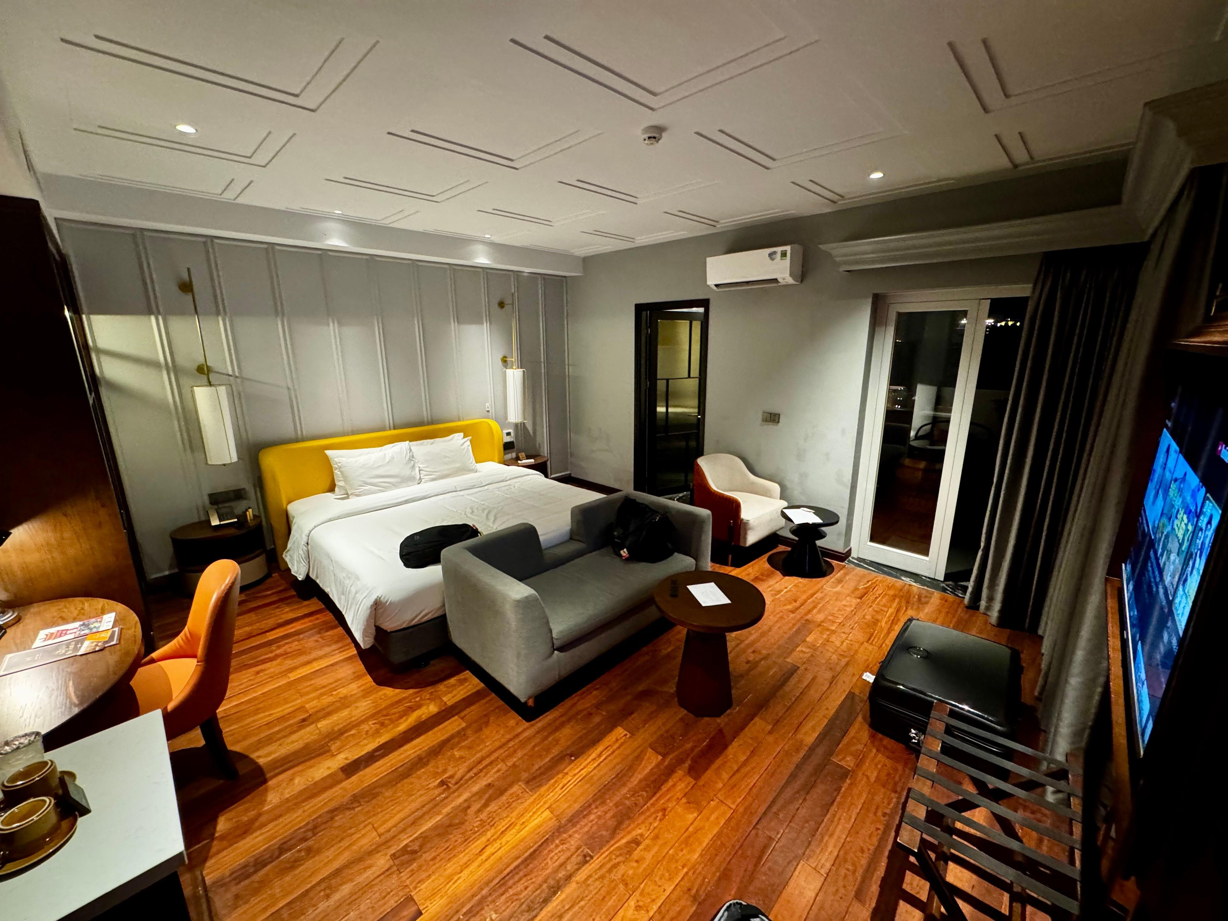 Our 9th floor room.